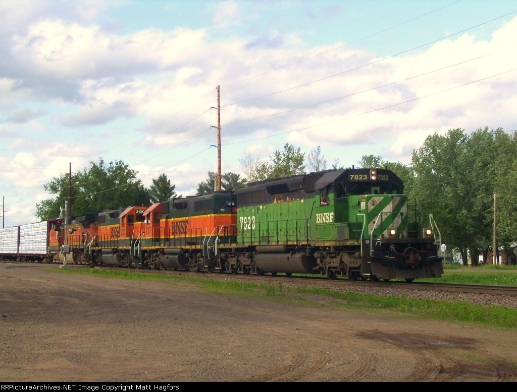 BNSF 7823